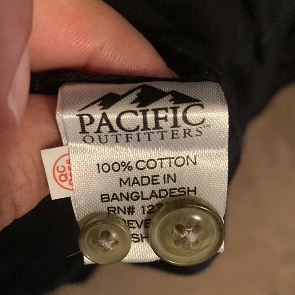 Pacific Outfitters | Shirts | Pacific Outfitters Mens Long Sleeve Shirt ...